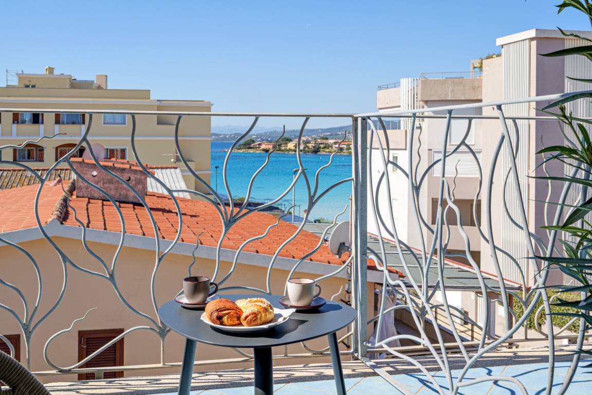 70 M² Apartment ∙ 2 Bedrooms ∙ 6 Guests - Golfo Aranci