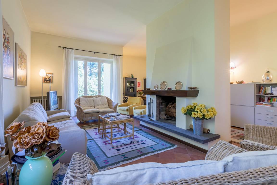 180 M² Villa ∙ 5 Bedrooms ∙ 8 Guests - Forte dei Marmi