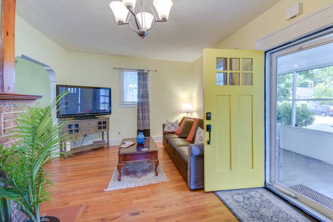 165 M² House ∙ 3 Bedrooms ∙ 6 Guests - Newport News, VA