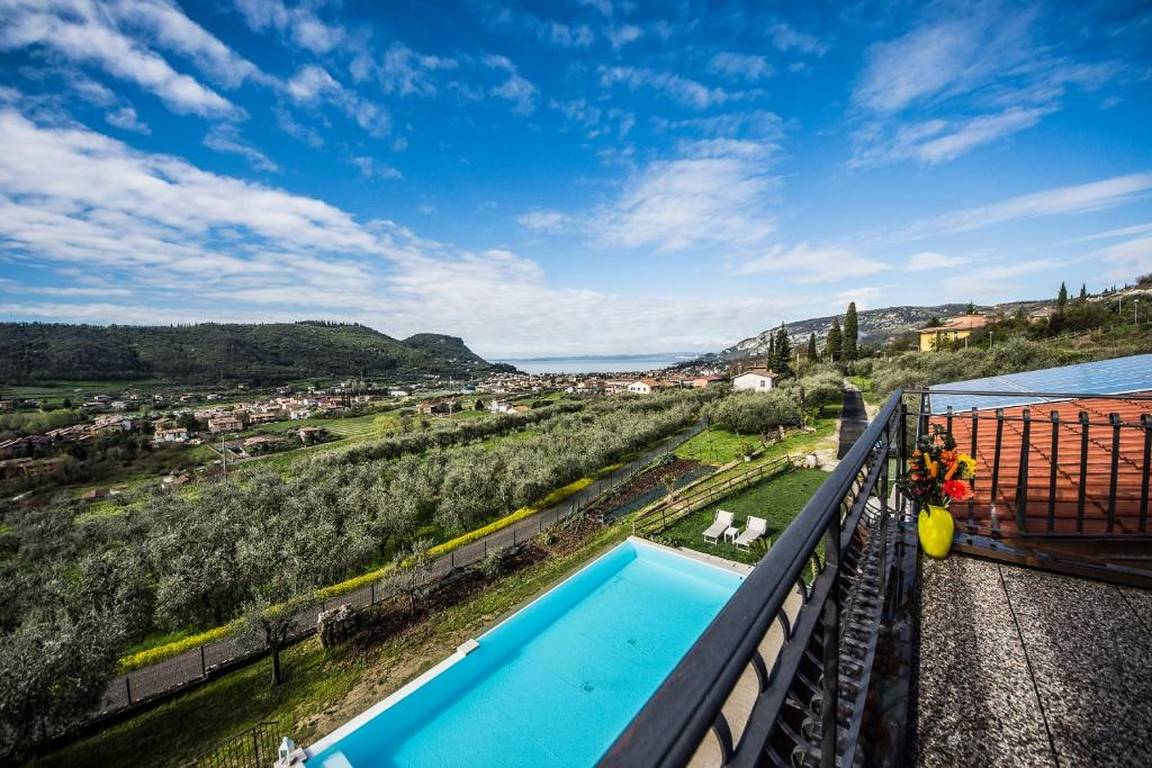 80 M² Apartment ∙ 2 Bedrooms ∙ 5 Guests - Garda