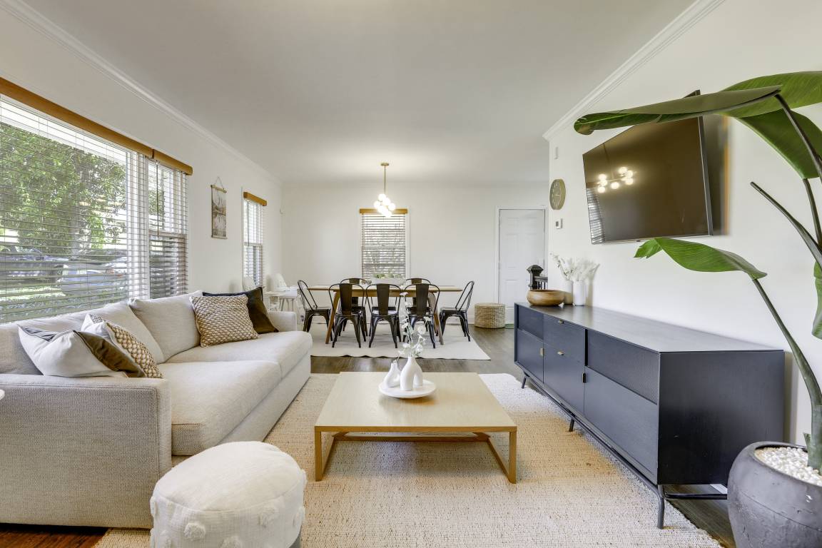 216 M² Ferienhaus ∙ 3 Schlafzimmer ∙ 8 Gäste - Atlanta, GA