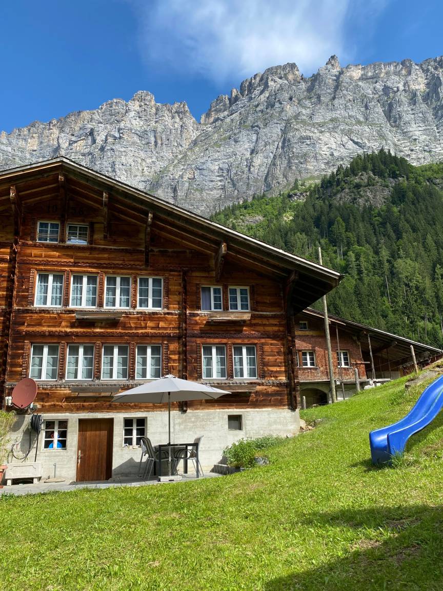 50 M² Ferienwohnung ∙ 1 Schlafzimmer ∙ 4 Gäste - Innertkirchen