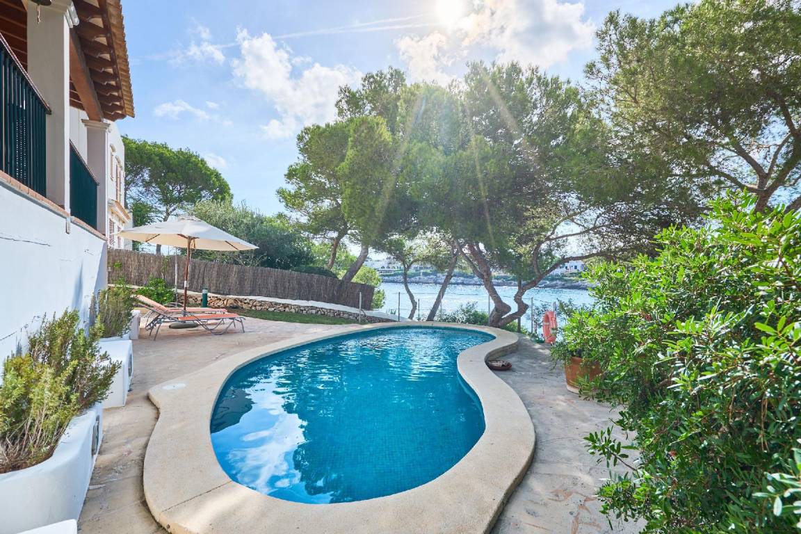 298 M² Ferienhaus ∙ 4 Schlafzimmer ∙ 8 Gäste - Cala d’Or