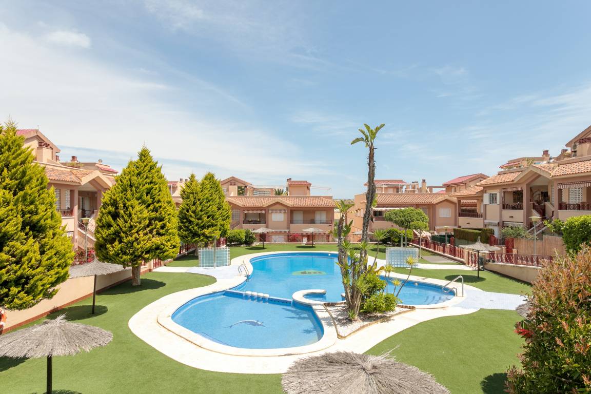 80 M² Casa ∙ 3 Habitaciones ∙ 5 Huéspedes - Santa Pola