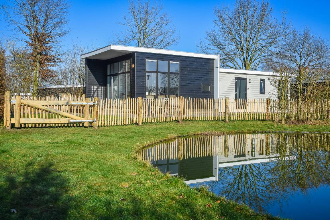 Holiday Park ∙ 2 Bedrooms ∙ 4 Guests - Overijssel