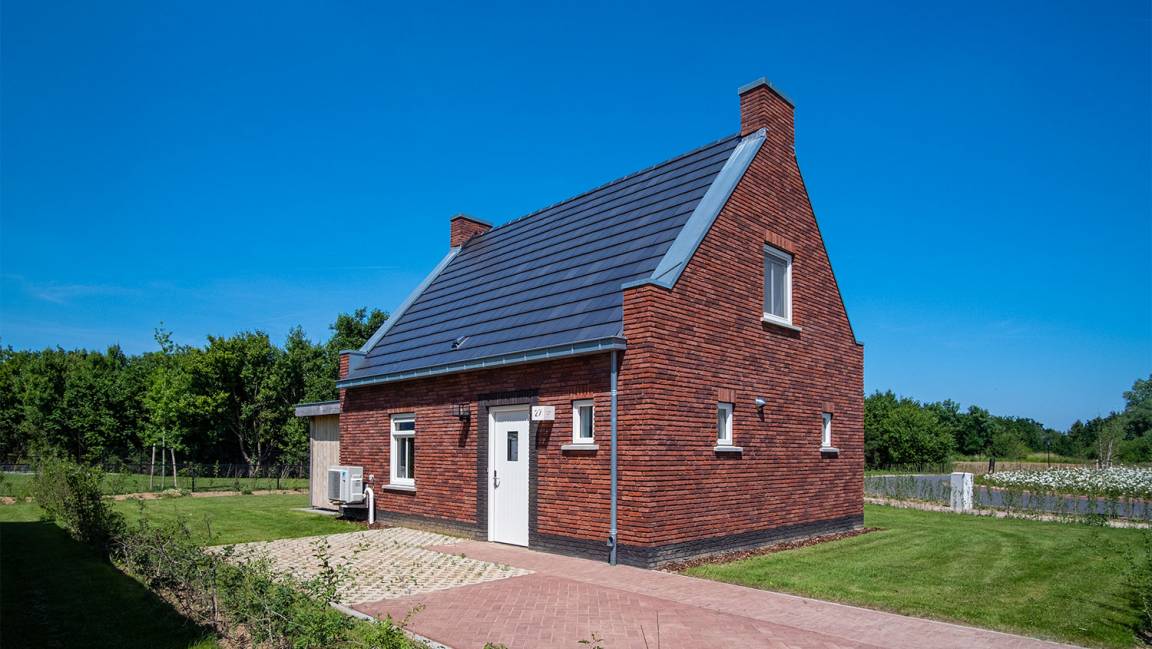 100 M² House ∙ 2 Bedrooms ∙ 4 Guests - Weert