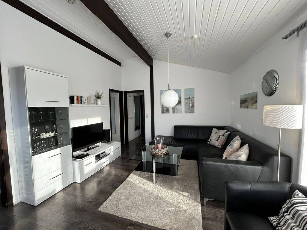 65 M² Ferienhaus ∙ 2 Schlafzimmer ∙ 5 Gäste - Nordenham