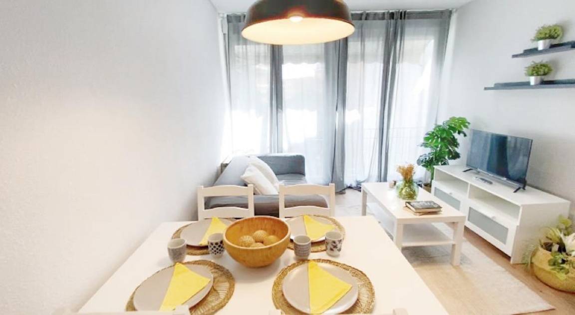 60 M² Apartamento ∙ 3 Habitaciones ∙ 4 Huéspedes - Boadilla del Monte