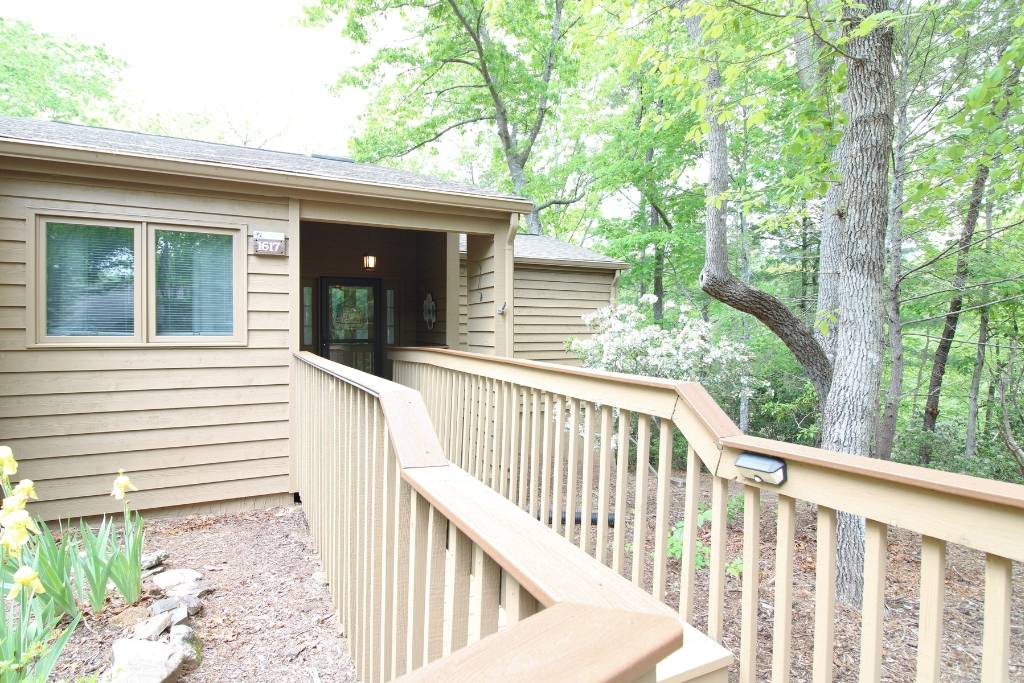 149 M² House ∙ 3 Bedrooms ∙ 6 Guests - Lake Lure, NC