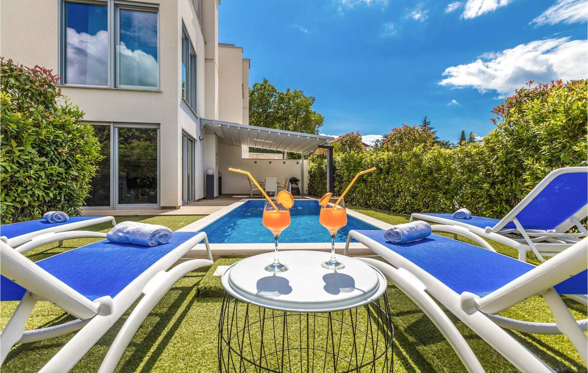 115 M² Duplex ∙ 3 Chambres ∙ 8 Personnes - Malinska