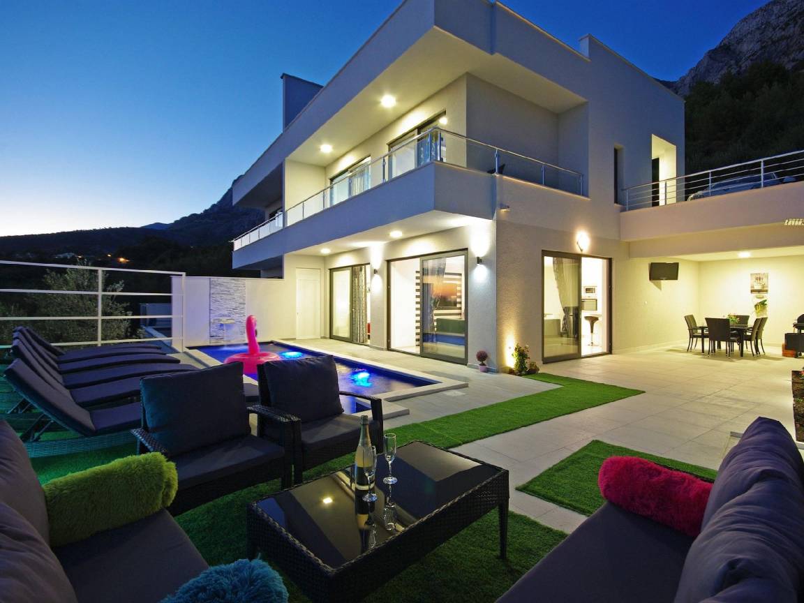 160 M² Huis ∙ 3 Slaapkamers ∙ 7 Gasten - Makarska