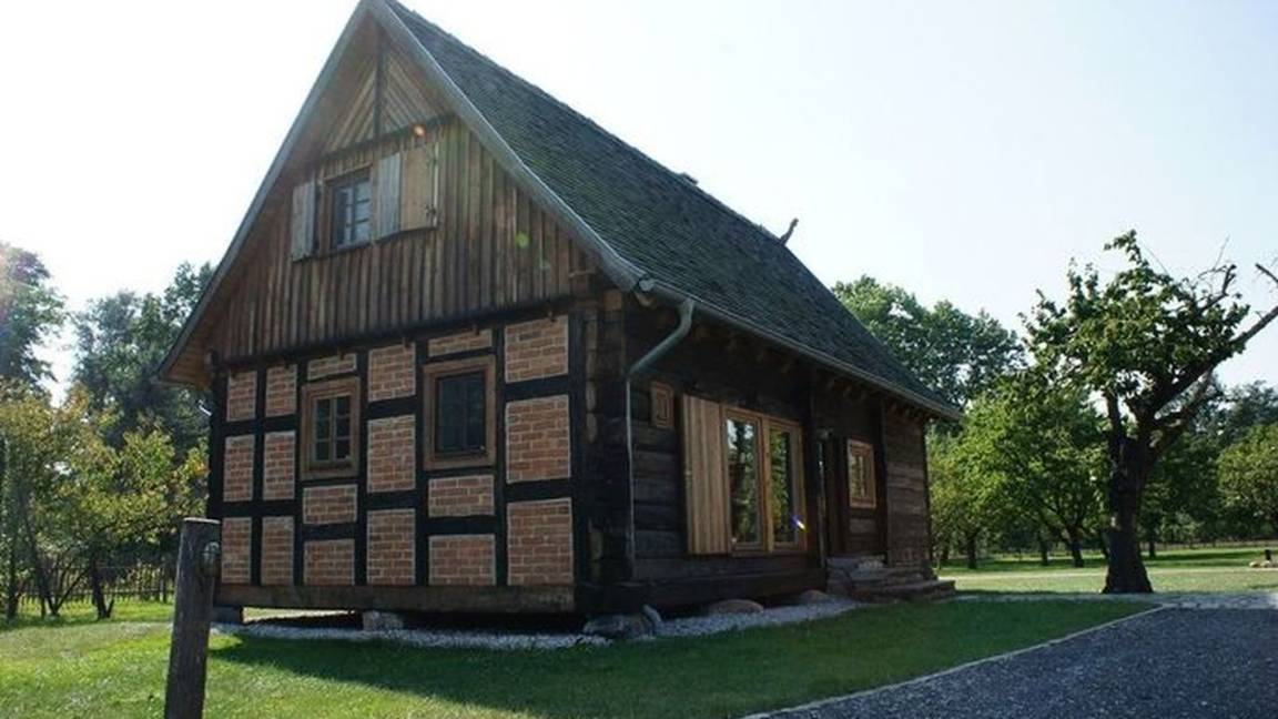 100 M² House ∙ 3 Guests - Burg
