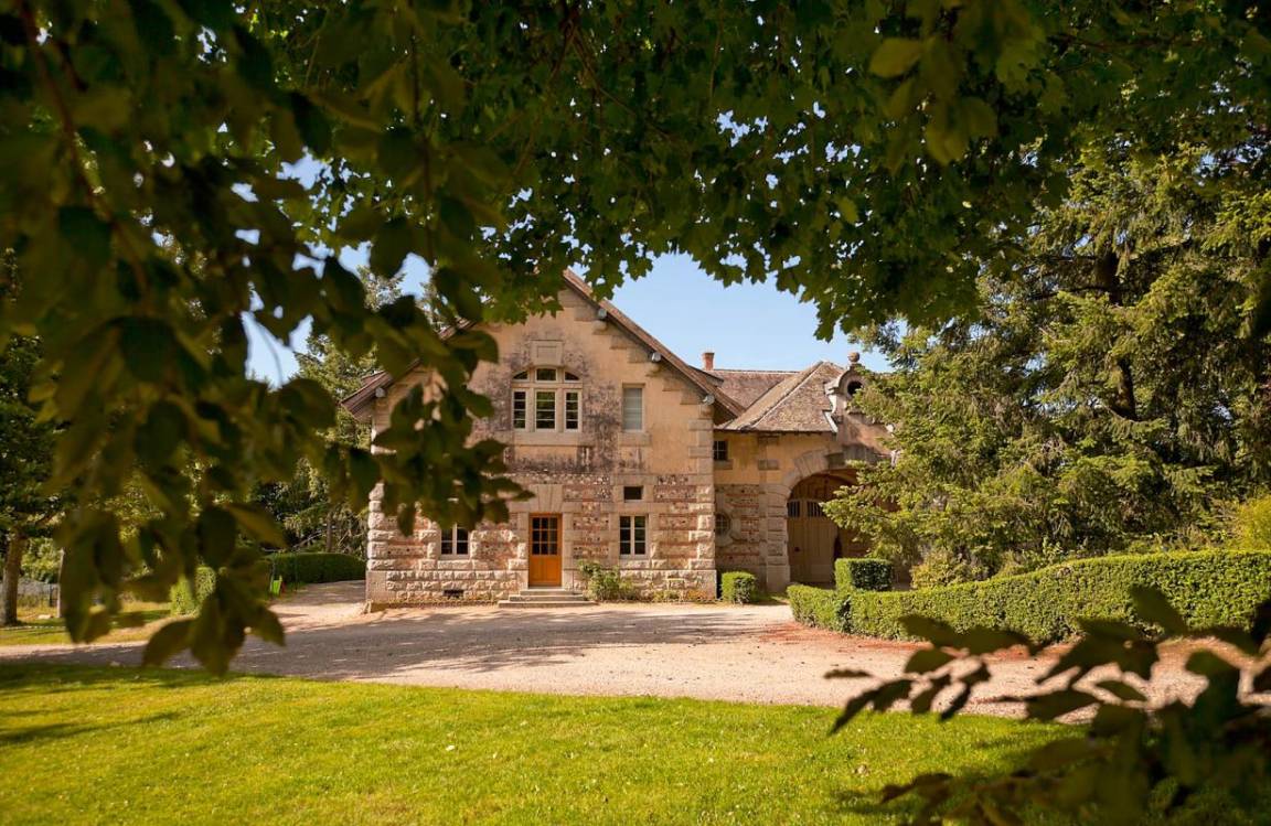 80 M² Gîte ∙ 3 Bedrooms ∙ 6 Guests - Pérouges