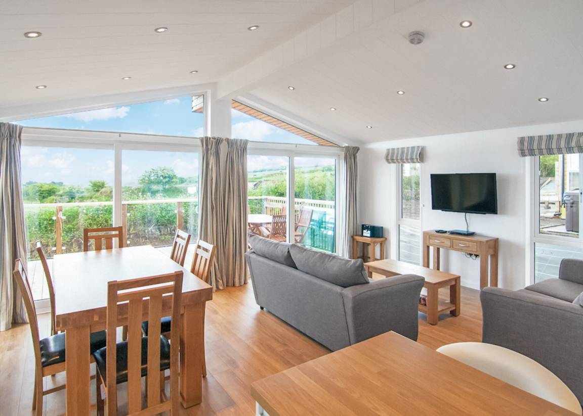 Chalet ∙ 3 Bedrooms ∙ 6 Guests - Cornwall
