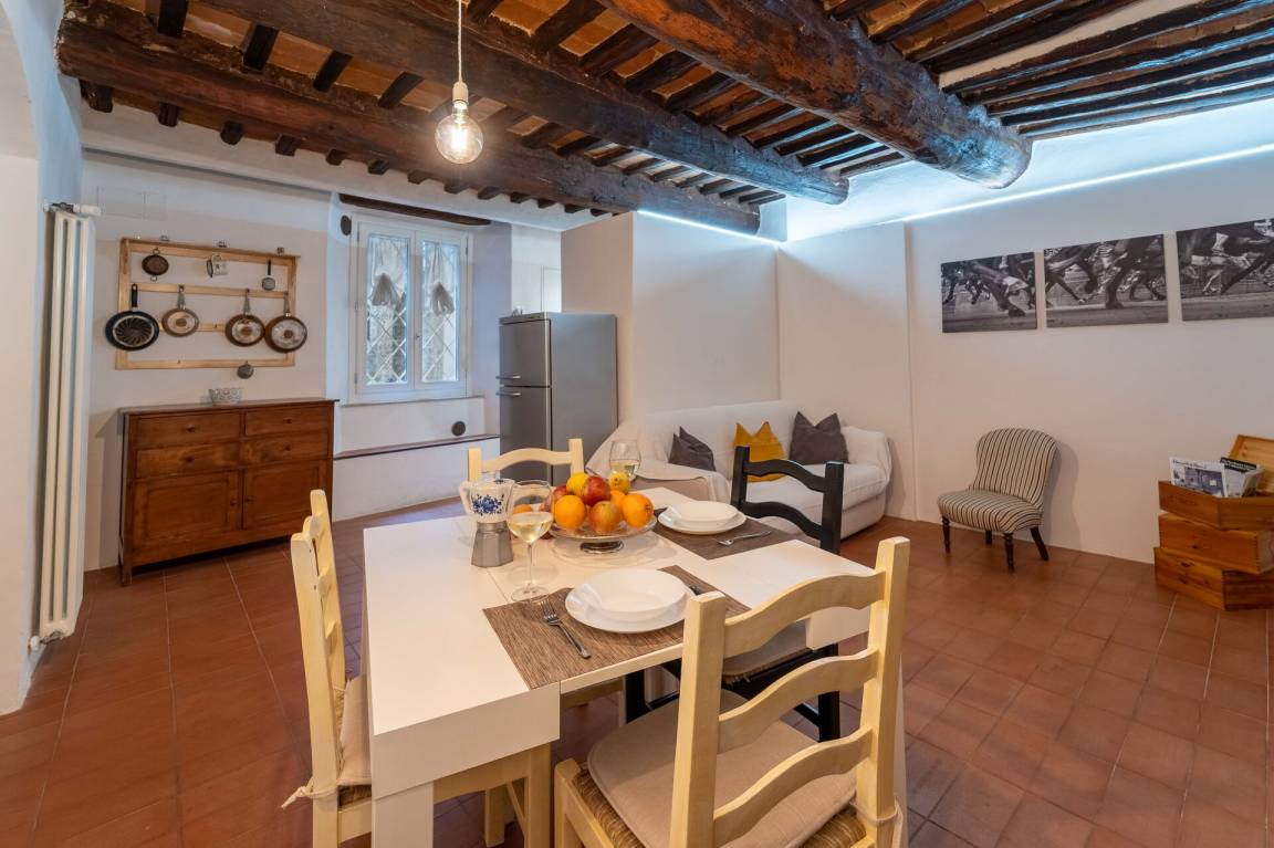 90 M² Apartamento ∙ 2 Habitaciones ∙ 4 Huéspedes - Siena