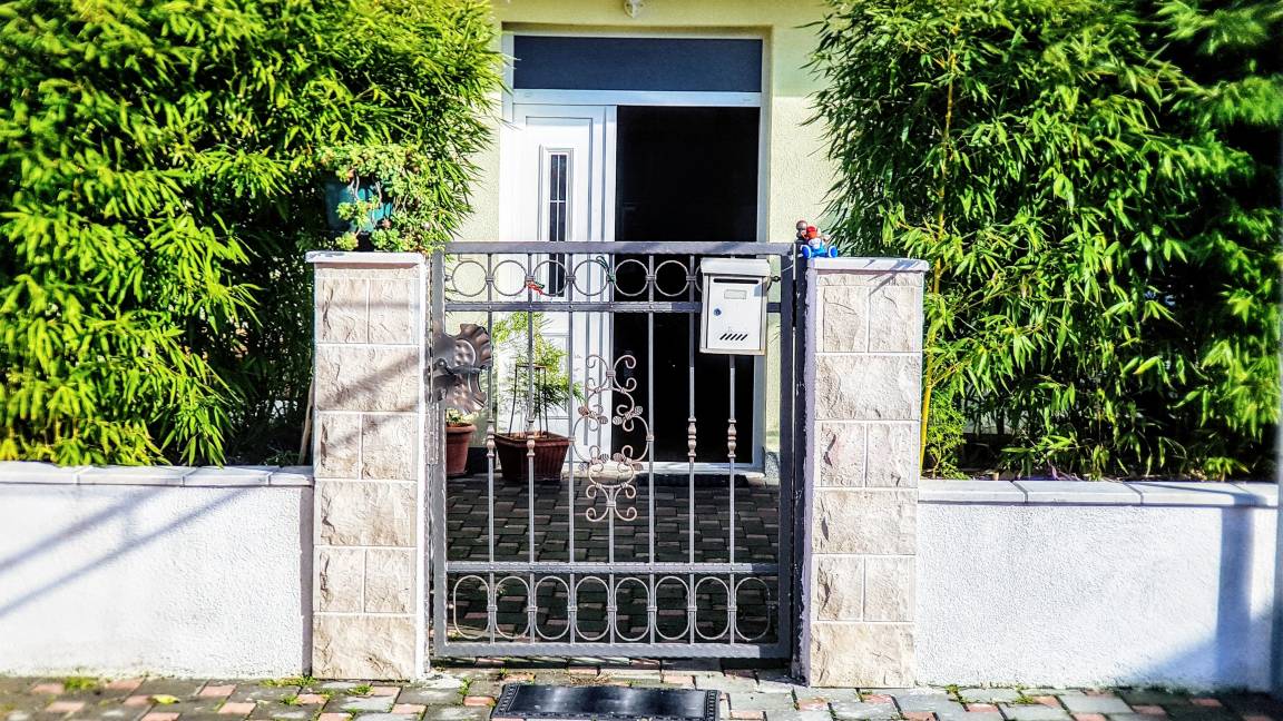 82 M² Appartement ∙ 2 Chambres ∙ 5 Personnes - Trappano