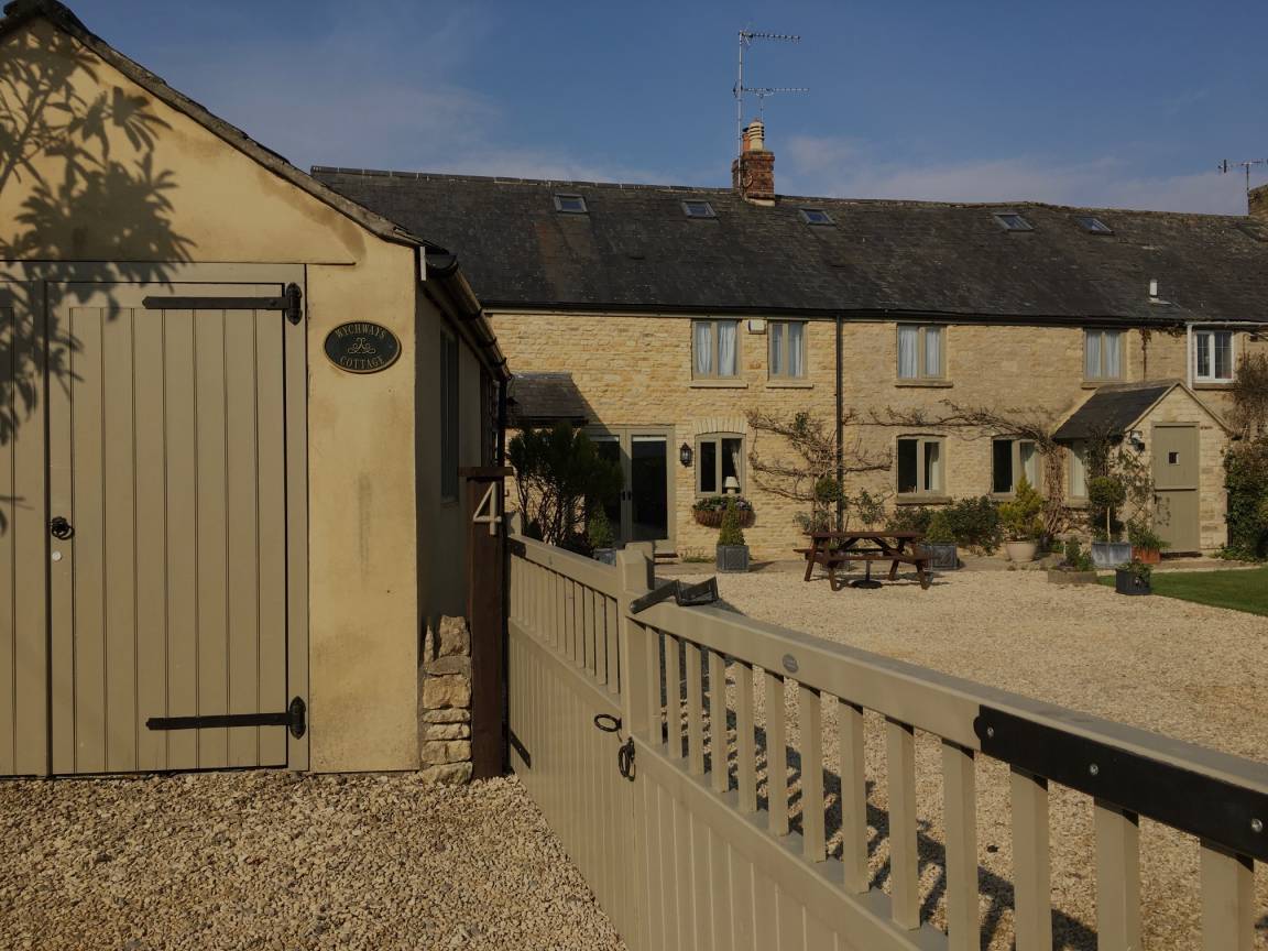 House ∙ 2 Bedrooms ∙ 4 Guests - Burford, UK