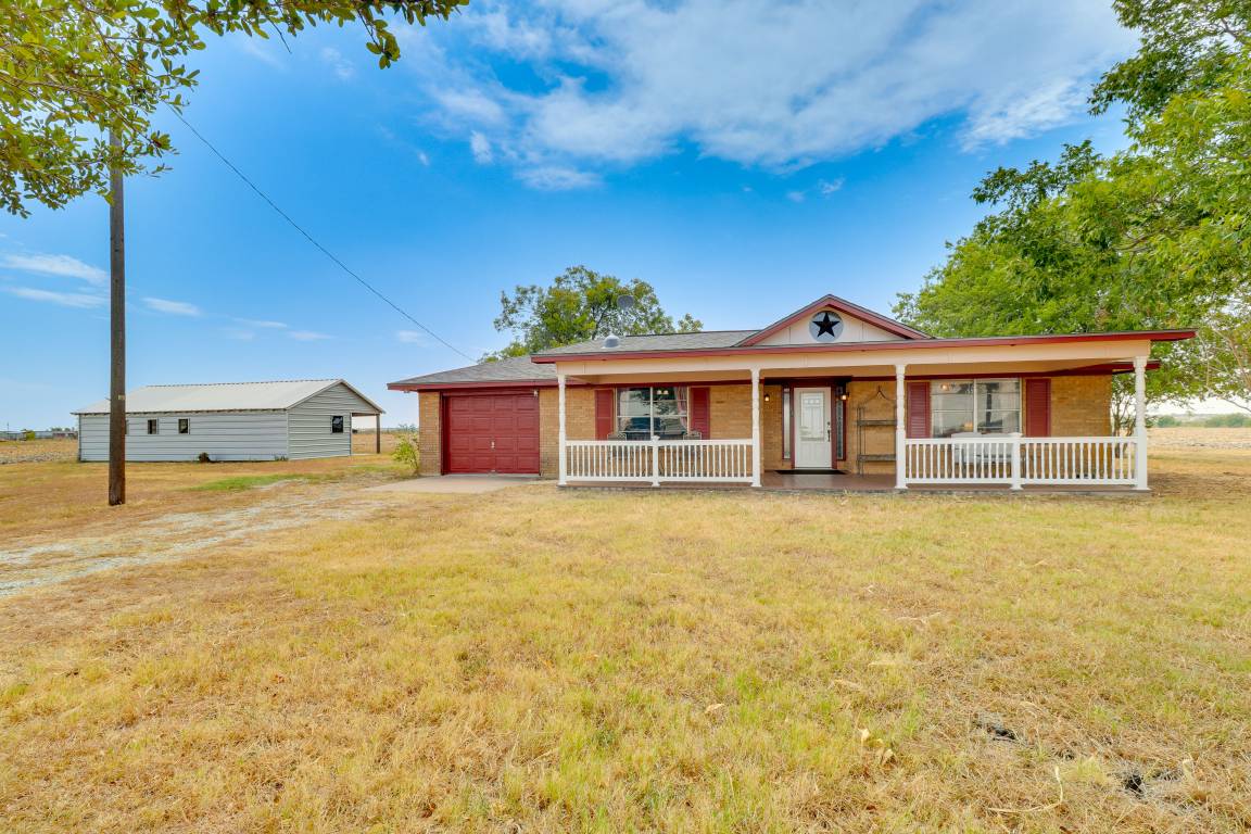 141 M² House ∙ 2 Bedrooms ∙ 6 Guests - Elgin, TX