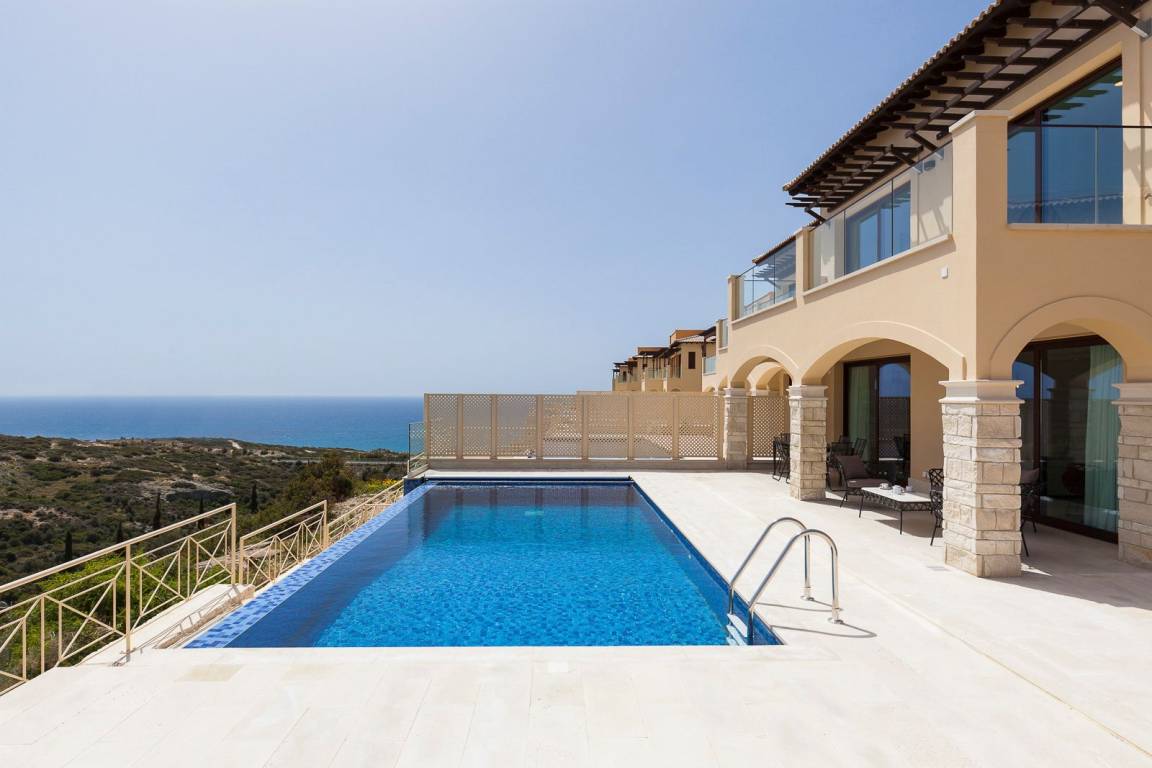 Resort ∙ 3 Bedrooms ∙ 6 Guests - Cyprus