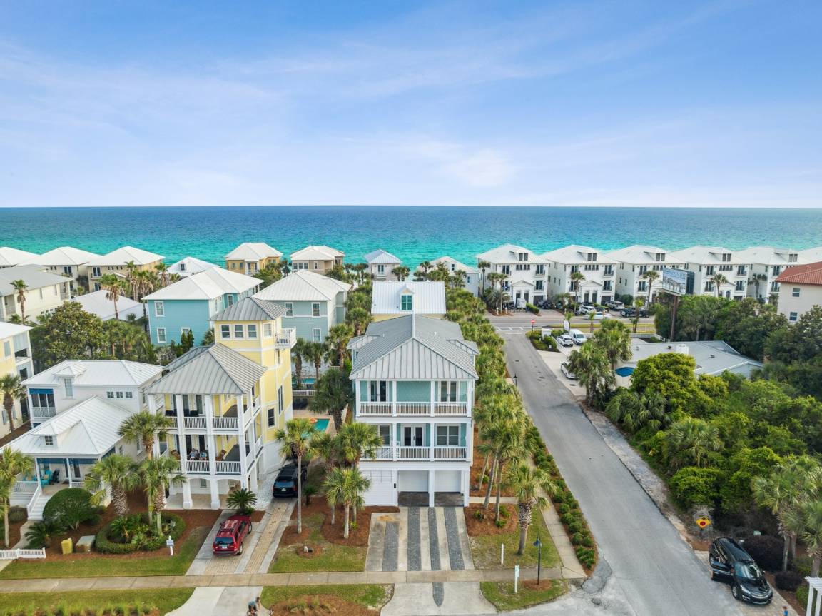 465 M² House ∙ 7 Bedrooms ∙ 21 Guests - Miramar Beach, FL