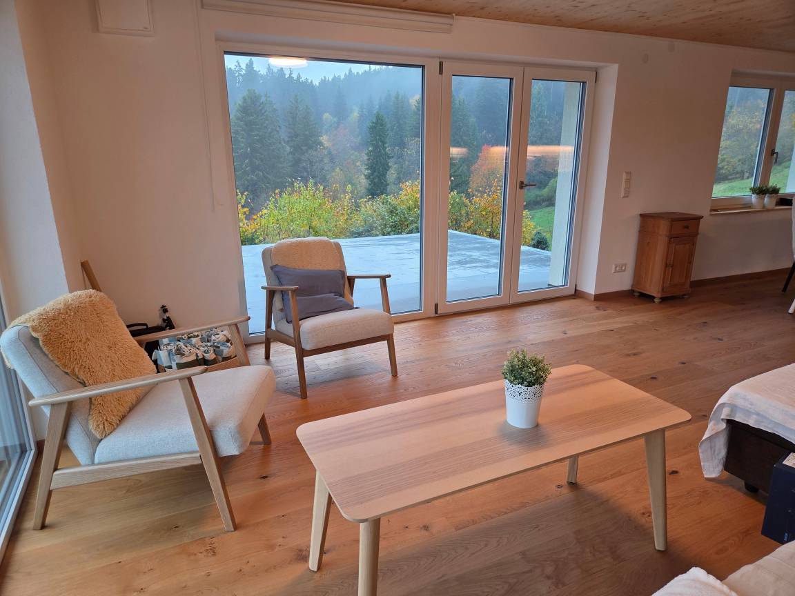 75 M² Ferienwohnung ∙ 2 Schlafzimmer ∙ 5 Gäste - Grafenhausen