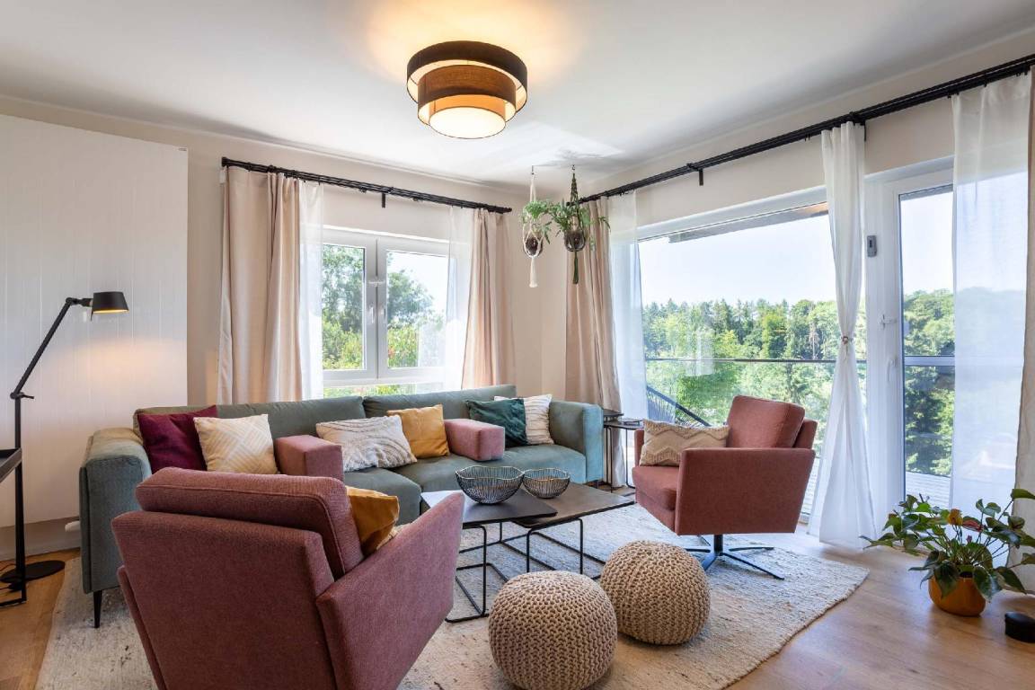 180 M² Ferienhaus ∙ 3 Schlafzimmer ∙ 6 Gäste - Korbach
