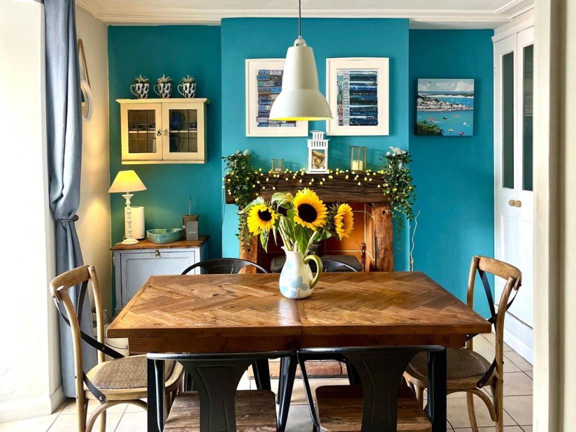 Cottage ∙ 4 Bedrooms ∙ 7 Guests - Appledore