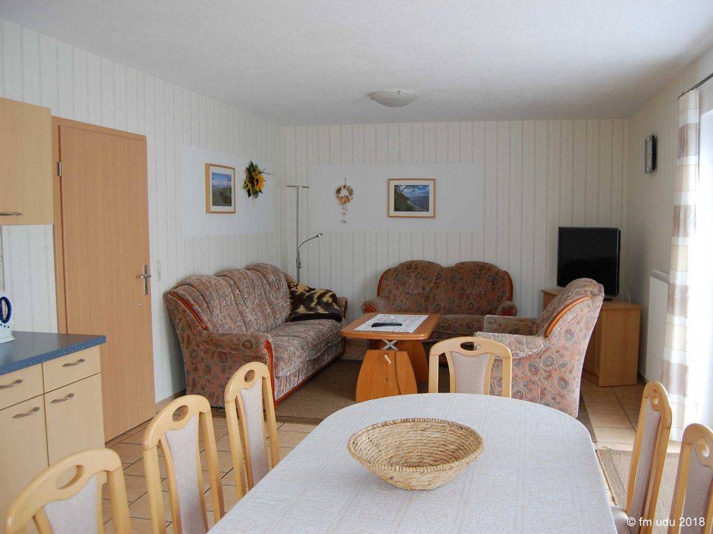 105 M² Ferienhaus ∙ 4 Schlafzimmer ∙ 8 Gäste - Baabe