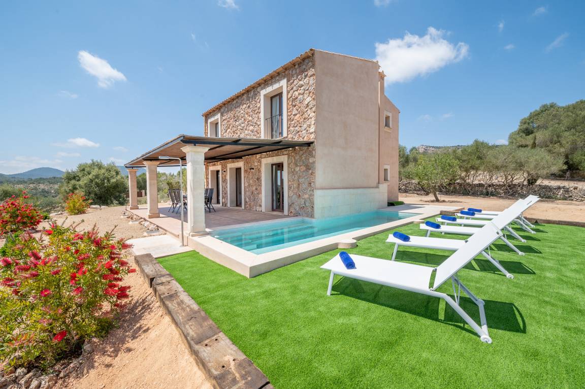 189 M² Villa ∙ 3 Bedrooms ∙ 6 Guests - Manacor