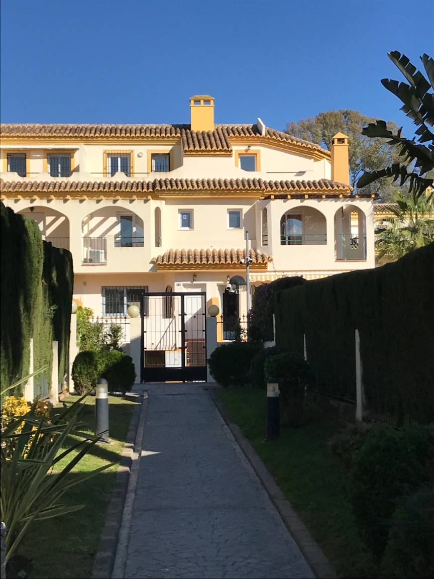 180 M² House ∙ 4 Bedrooms ∙ 8 Guests - Marbella