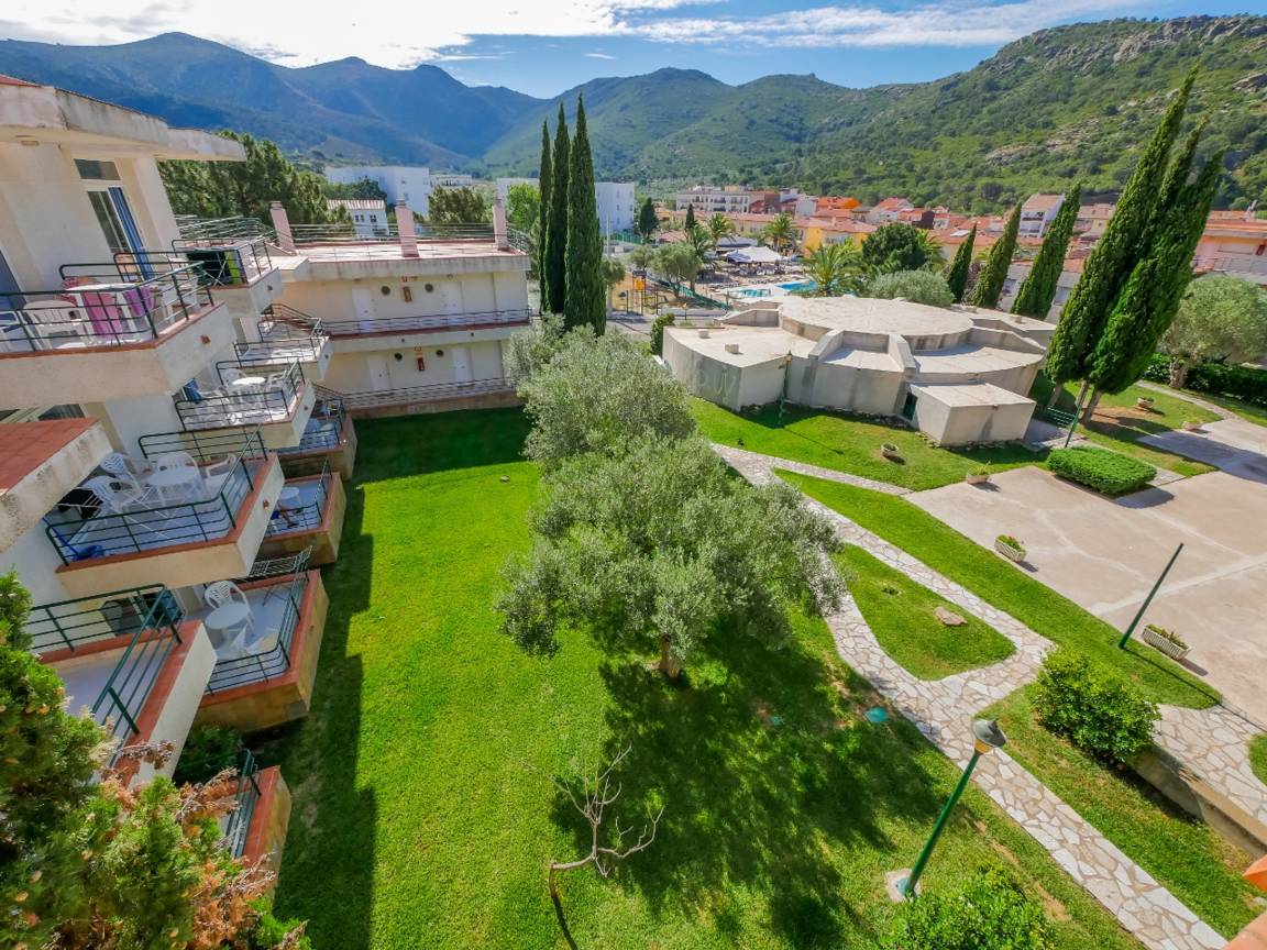 65 M² Appartement ∙ 2 Slaapkamers ∙ 6 Gasten - Roses