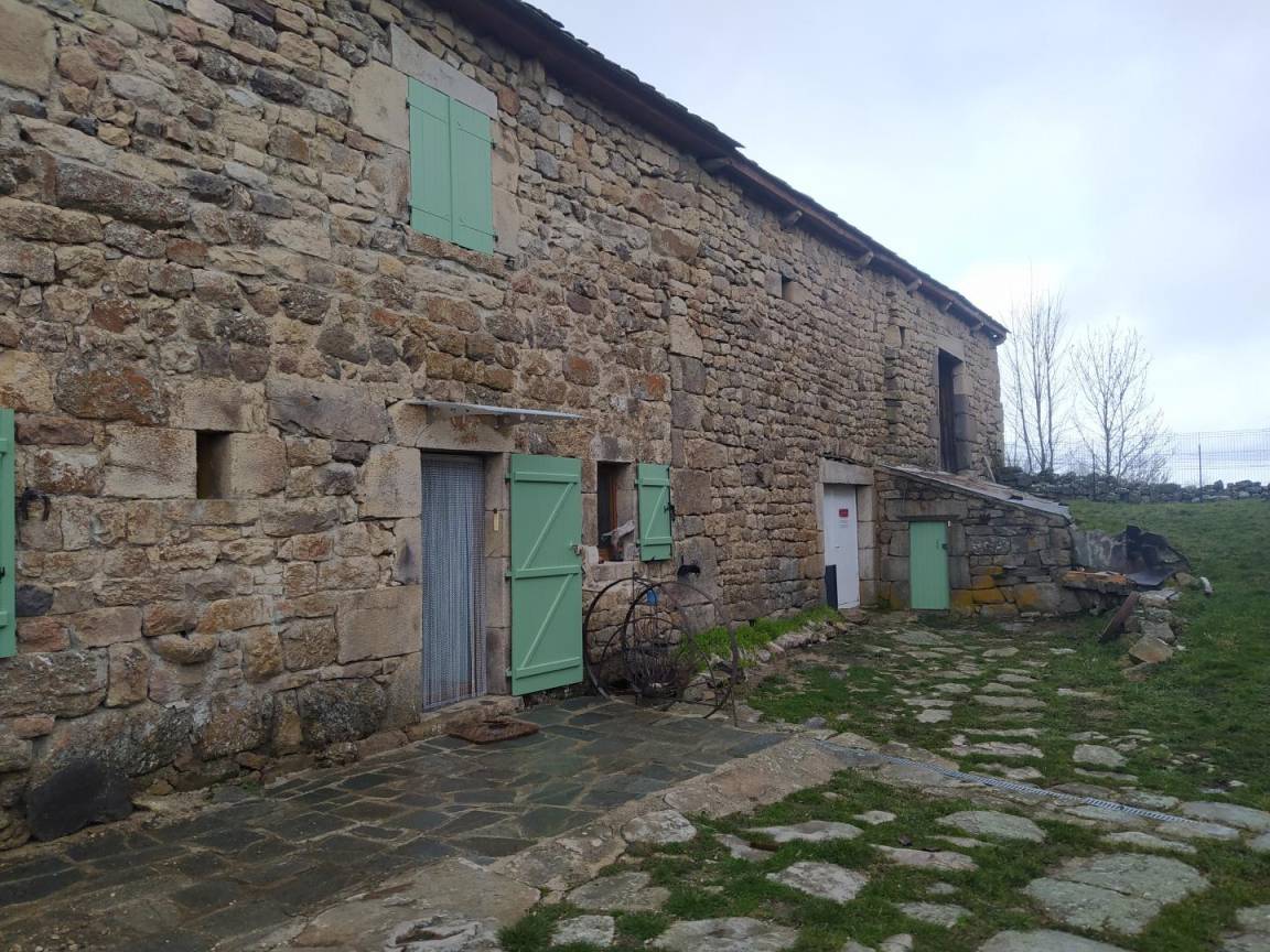 140 M² Gîte ∙ 3 Bedrooms ∙ 7 Guests - Lozère