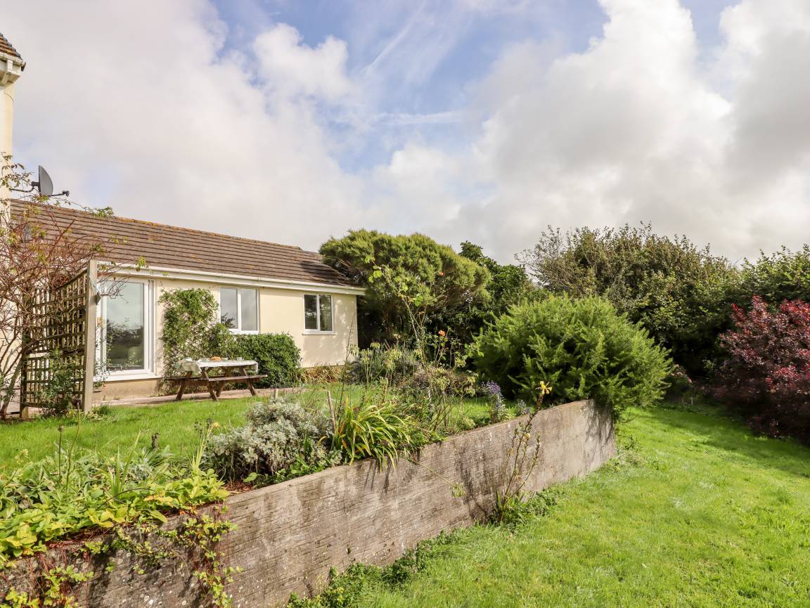 Cottage ∙ 2 Bedrooms ∙ 4 Guests - Kingsbridge