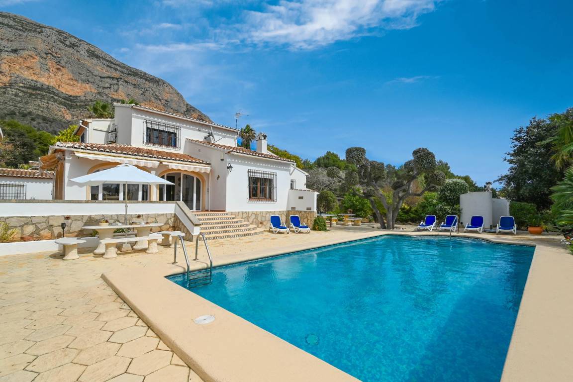 320 M² House ∙ 5 Bedrooms ∙ 10 Guests - Denia