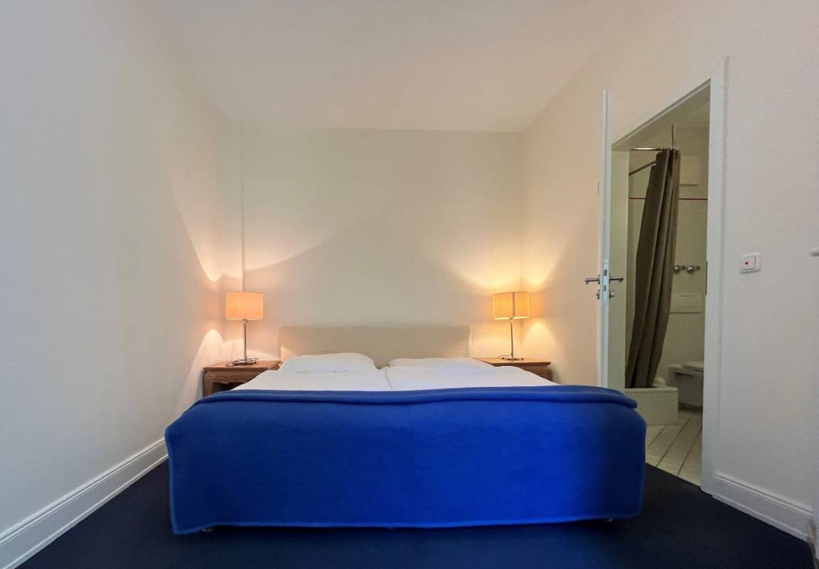 45 M² Apartment ∙ 1 Bedroom ∙ 2 Guests - Frankfurt (Main) Hauptbahnhof