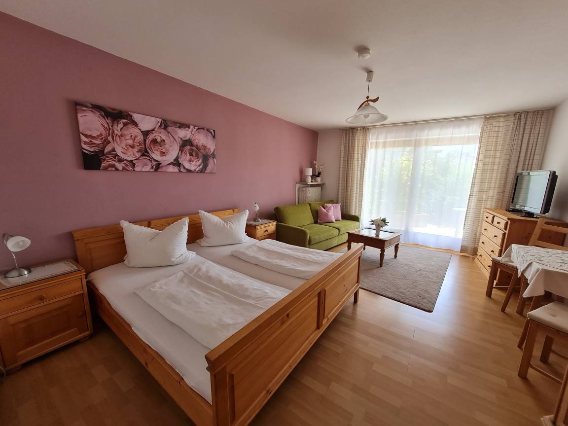 30 M² Ferienwohnung ∙ 2 Gäste - Gstadt am Chiemsee