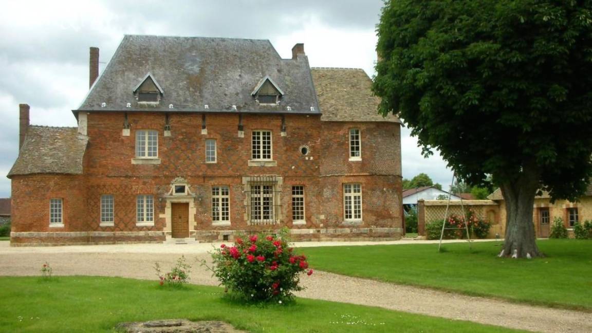 300 M² Maison De Vacances ∙ 6 Chambres ∙ 12 Personnes - Gisors