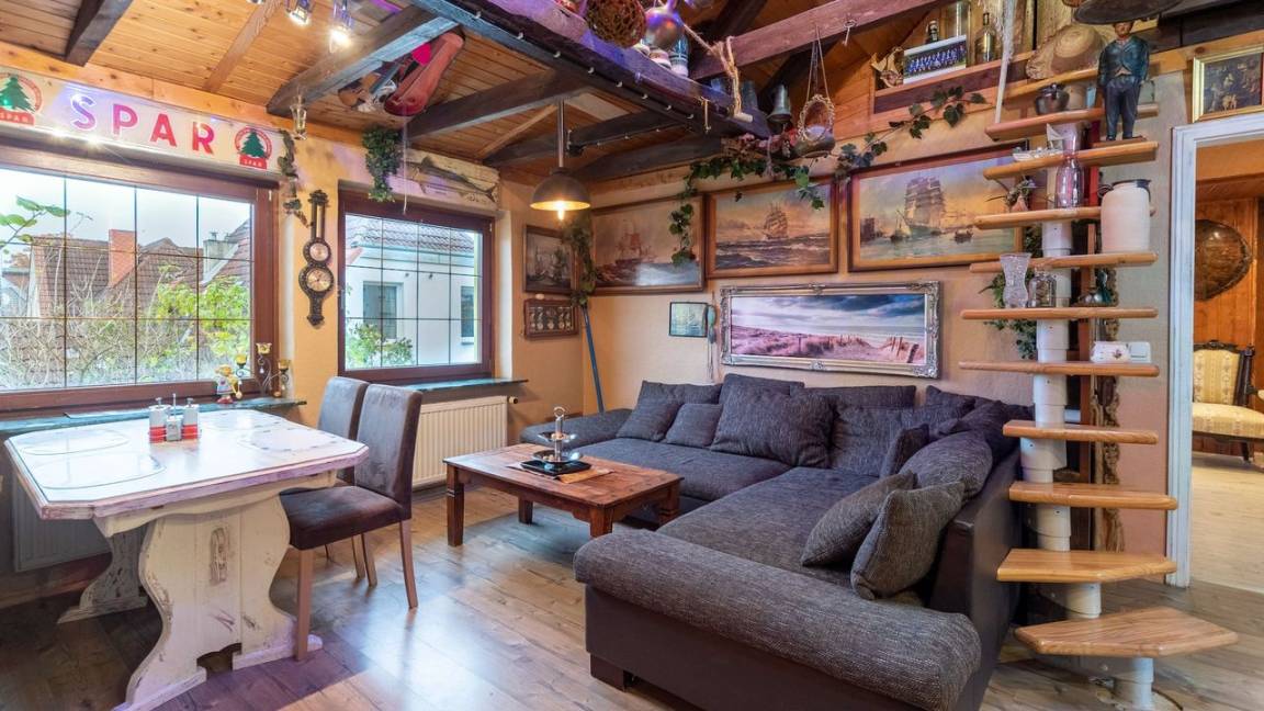 235 M² Ferienhaus ∙ 3 Schlafzimmer ∙ 12 Gäste - Wismar