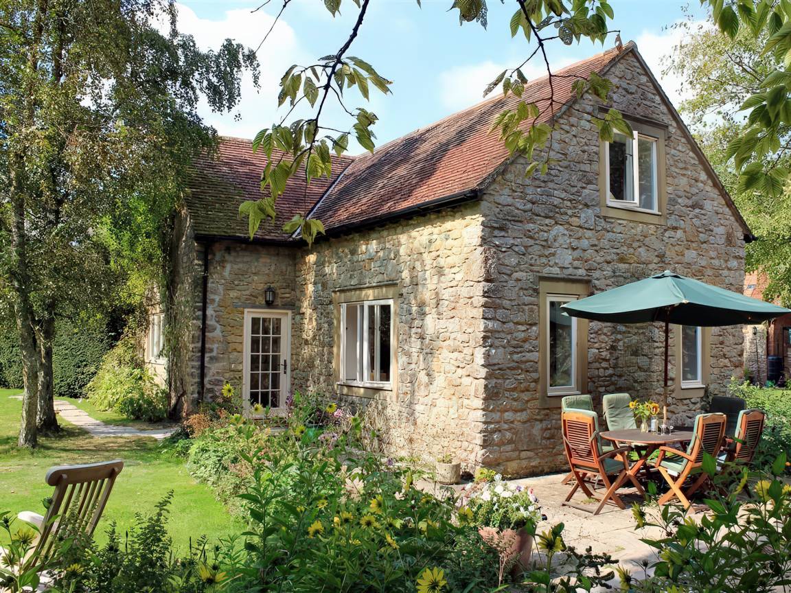 Cottage ∙ 3 Bedrooms ∙ 6 Guests - Wiltshire