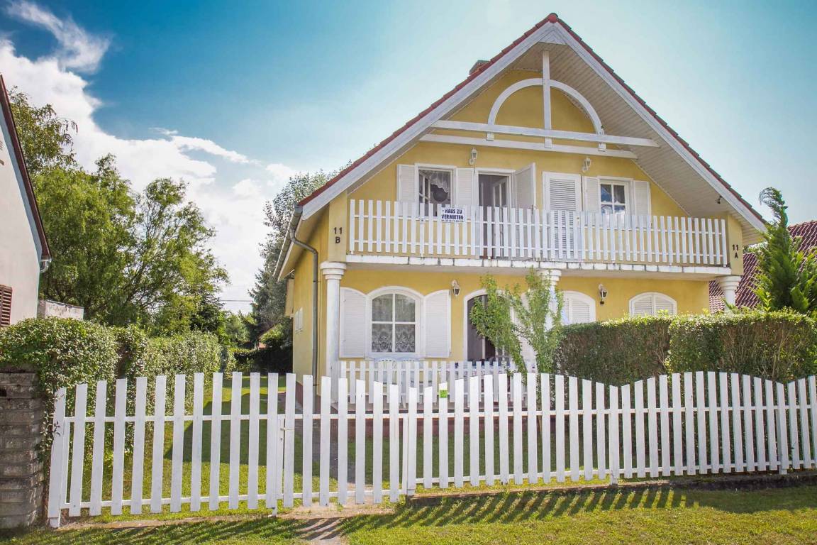 65 M² House ∙ 2 Bedrooms ∙ 5 Guests - Balatonmáriafürdő