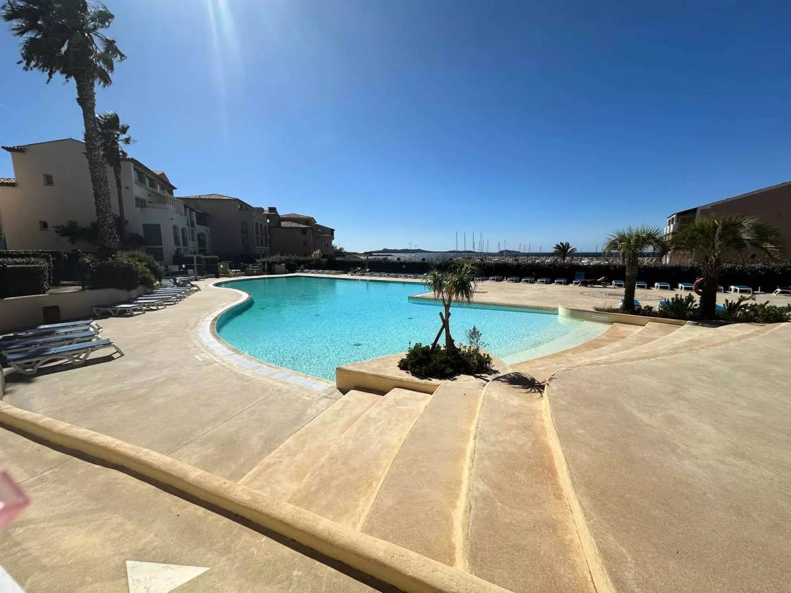 27 M² Apartment ∙ 1 Bedroom ∙ 4 Guests - Bandol