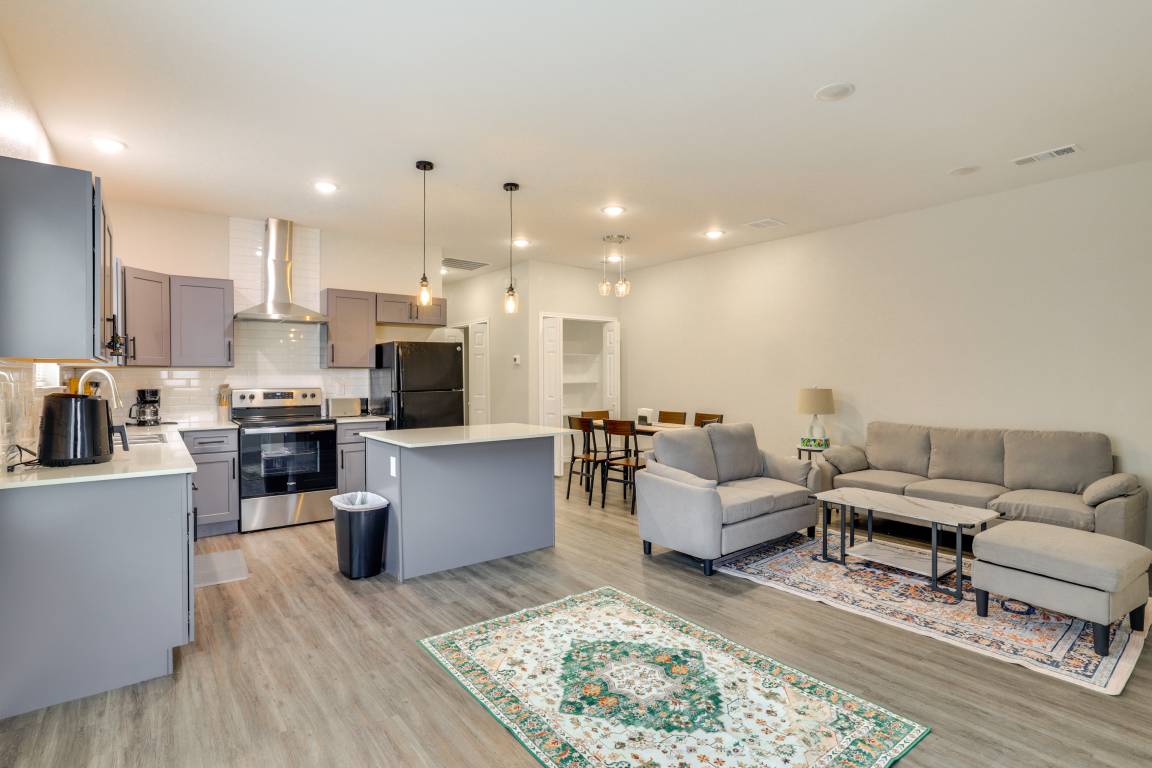 111 M² Apartment ∙ 3 Bedrooms ∙ 6 Guests - Pleasant Grove - Dallas