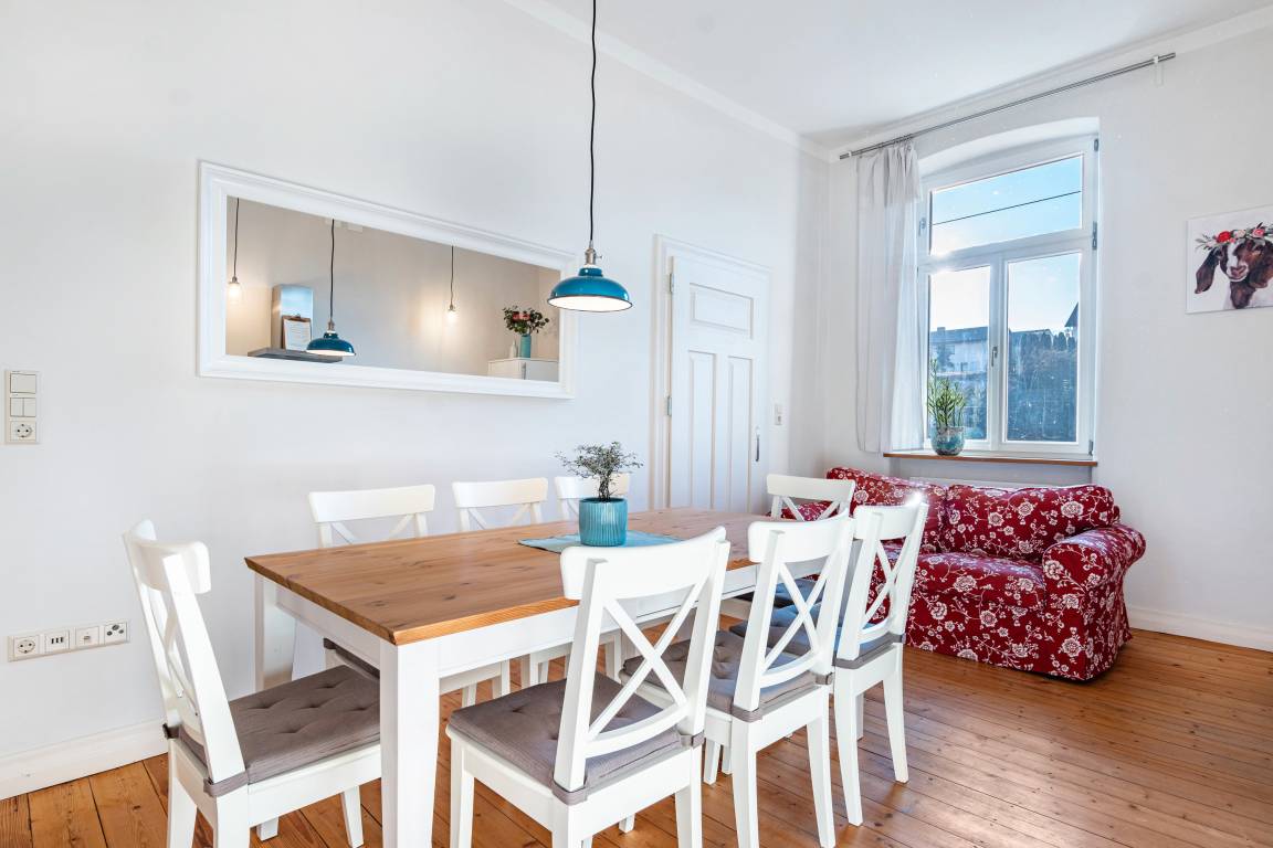 105 M² Apartamento ∙ 4 Habitaciones ∙ 8 Huéspedes - Bad Rappenau