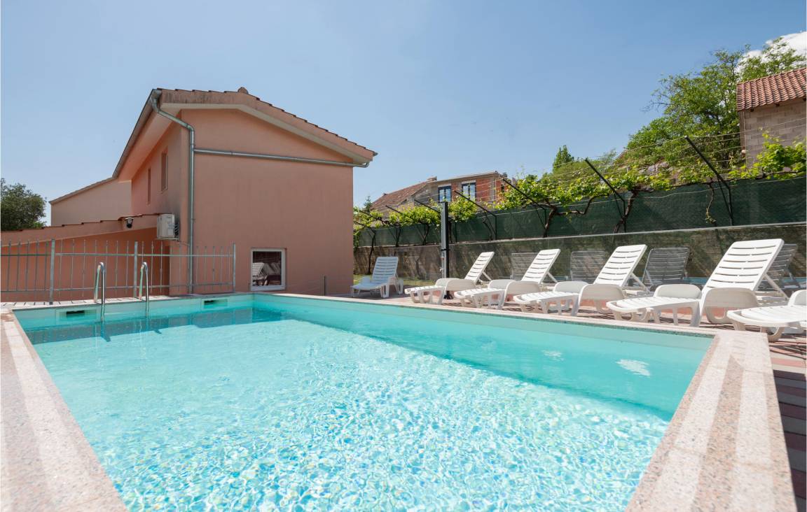 85 M² House ∙ 2 Bedrooms ∙ 6 Guests - Makarska Riviera