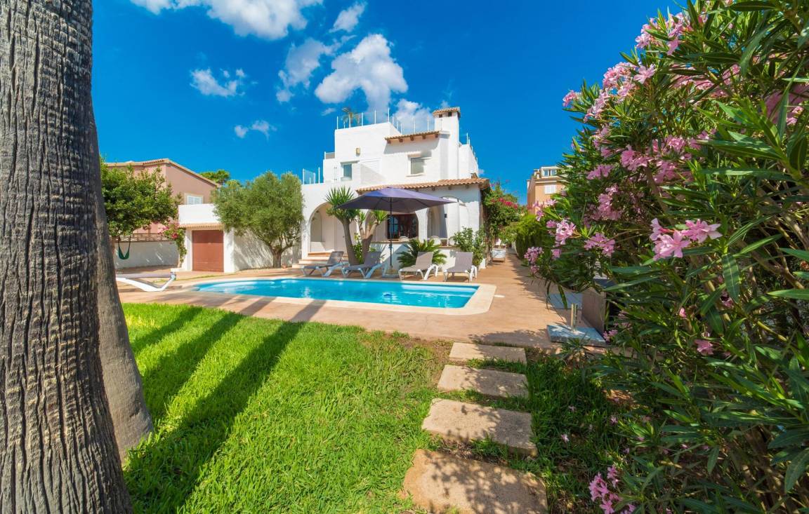 260 M² Ferienhaus ∙ 5 Schlafzimmer ∙ 10 Gäste - S’Arenal