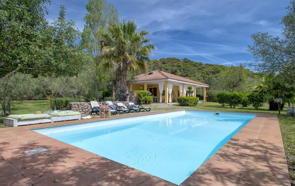 200 M² Villa ∙ 3 Chambres ∙ 8 Personnes - Alghero