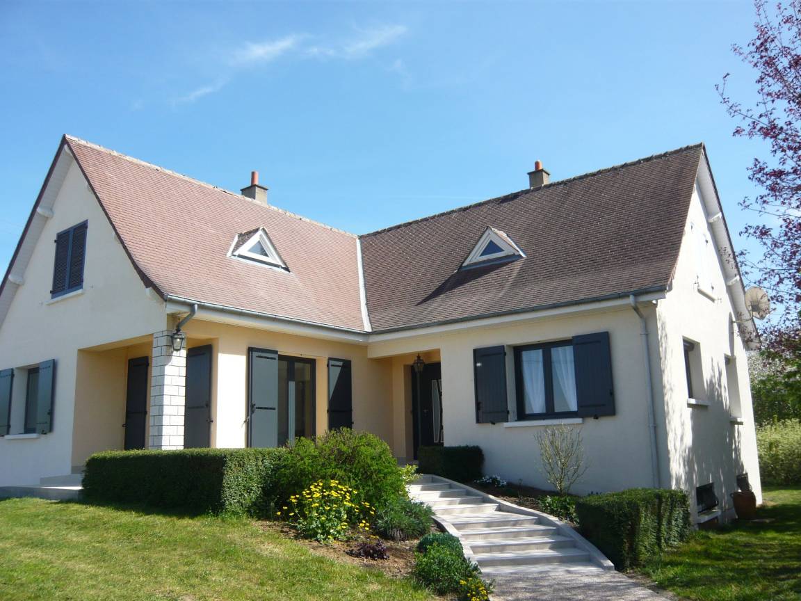 120 M² Cottage ∙ 4 Bedrooms ∙ 8 Guests - Loire Valley