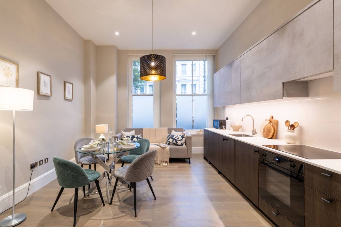 66 M² Apartamento ∙ 2 Habitaciones ∙ 4 Huéspedes - Earl's Court