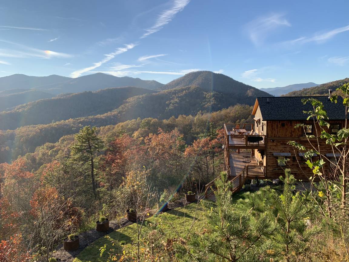 102 M² Cabin ∙ 2 Bedrooms ∙ 4 Guests - Black Mountain, NC