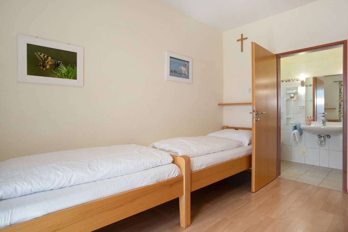 66 M² Ferienwohnung ∙ 2 Schlafzimmer ∙ 5 Gäste - Ostrach